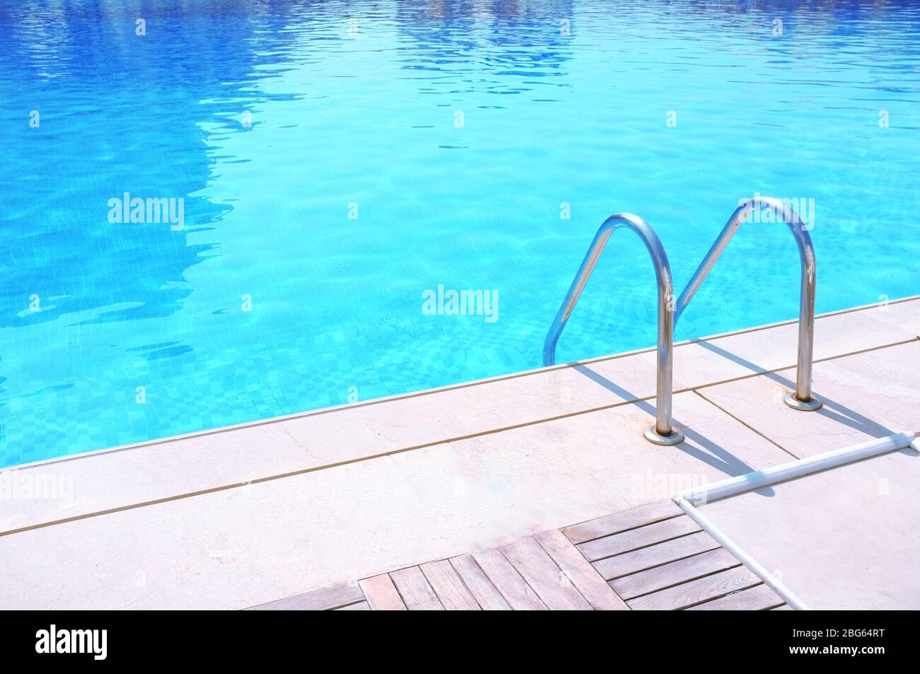Hotel swimming pool Stock Photo - Alamy