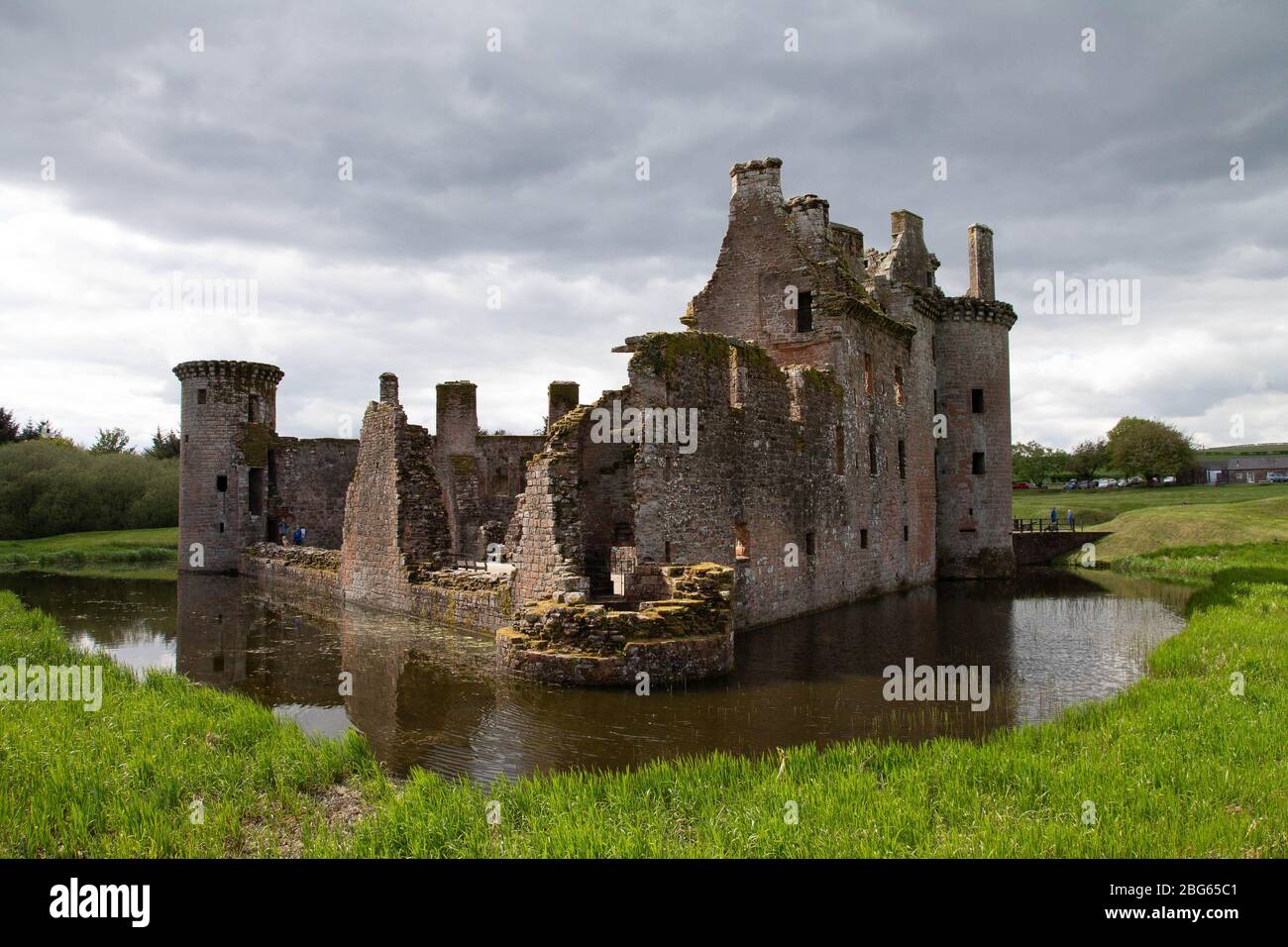 scottish catsle in the sun Stock Photo - Alamy