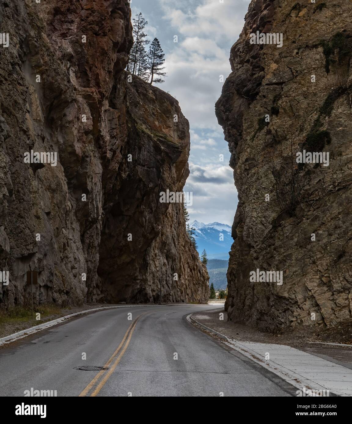 Banff and Jasper National Parak in Alberta, Canada Stock Photo - Alamy