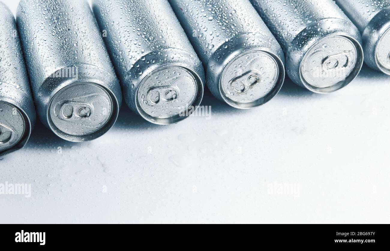 Group fresh beer cans hi-res stock photography and images - Alamy