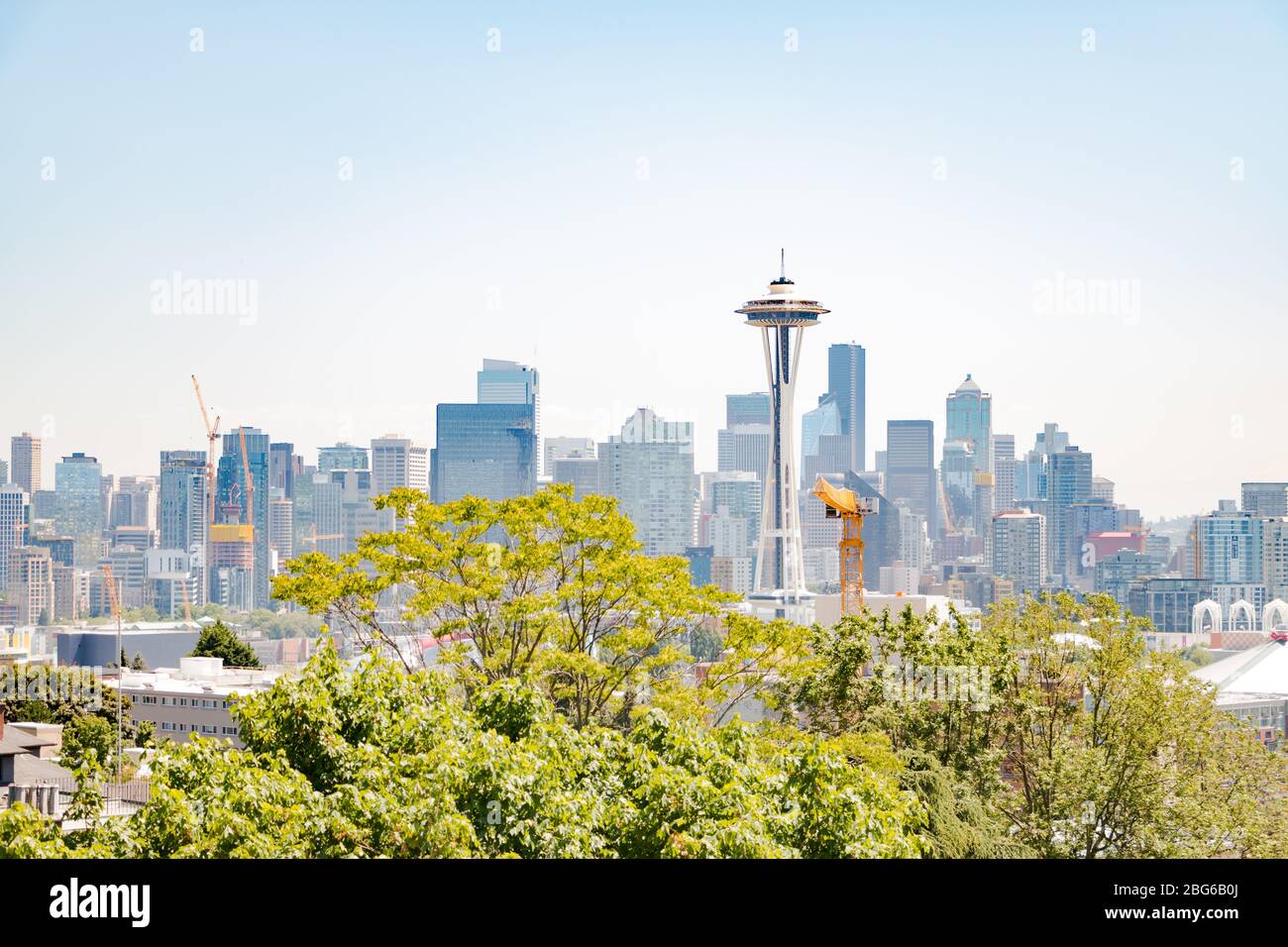 Seattle view city tourist skyscraper hi-res stock photography and ...