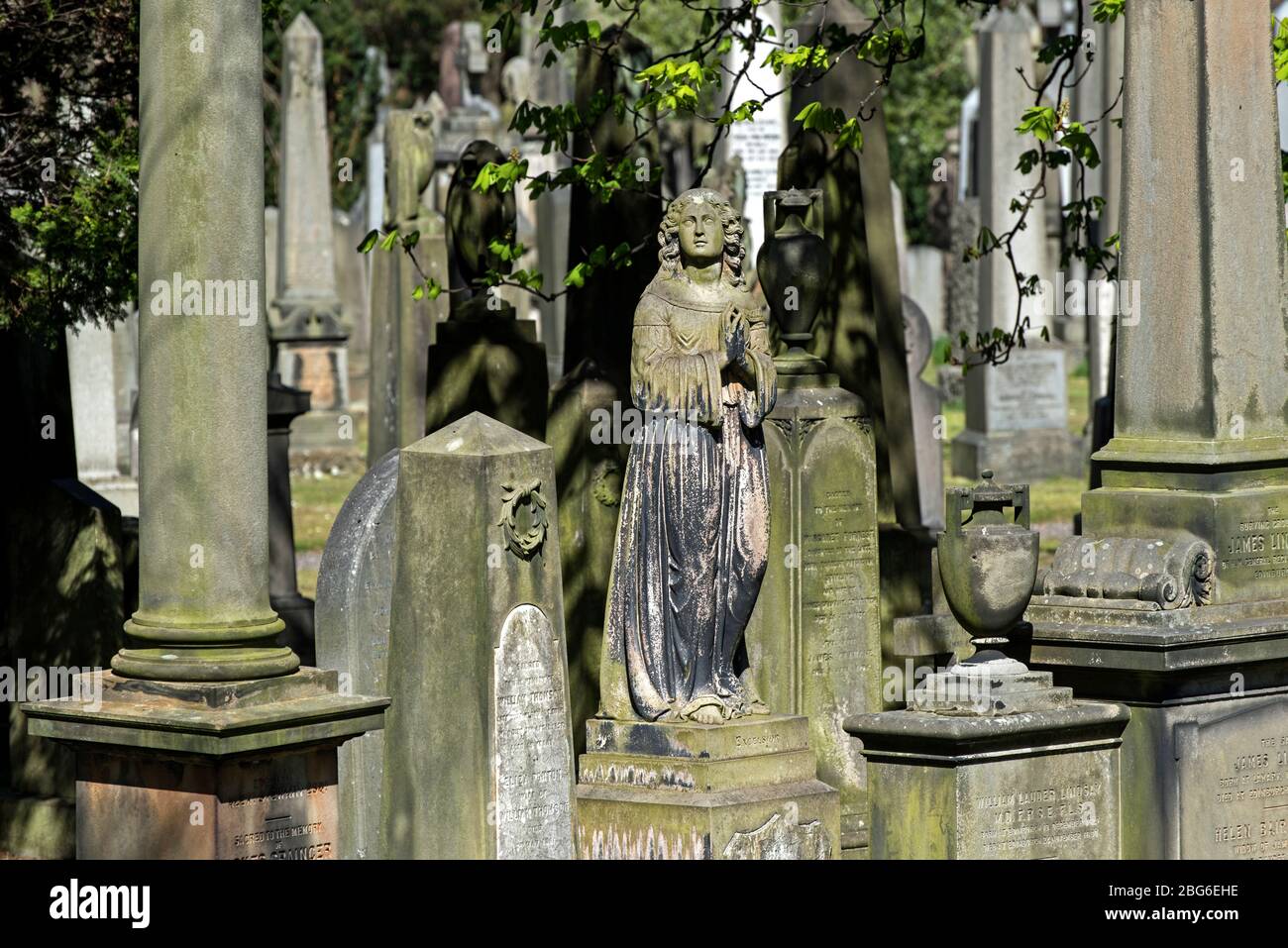 Graves headstones scottish hi-res stock photography and images - Alamy