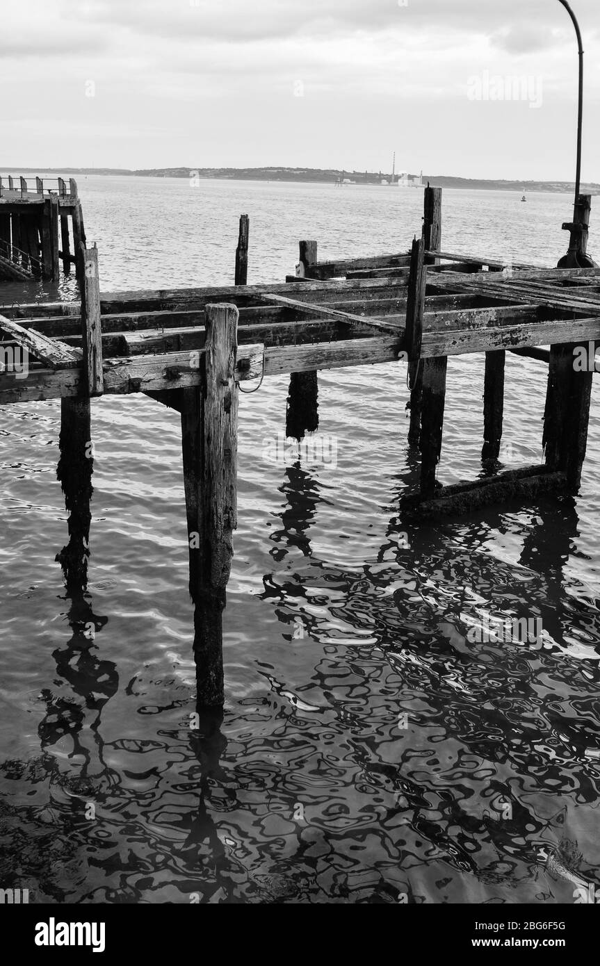 Cobh ireland titanic museum hi-res stock photography and images - Alamy