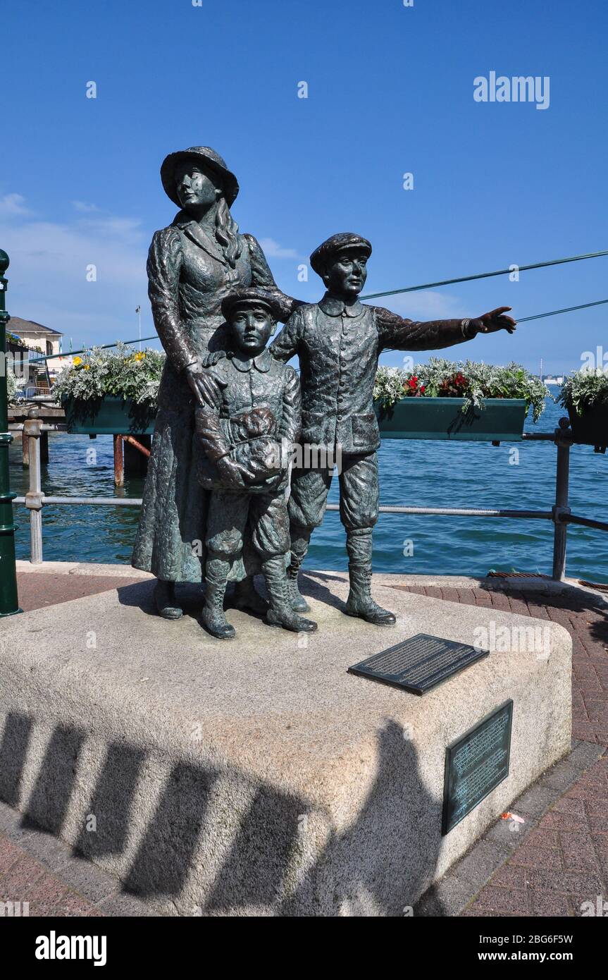 Cobh ireland titanic museum hi-res stock photography and images - Alamy