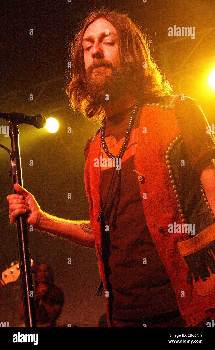 Black crowes tour hi-res stock photography and images - Alamy