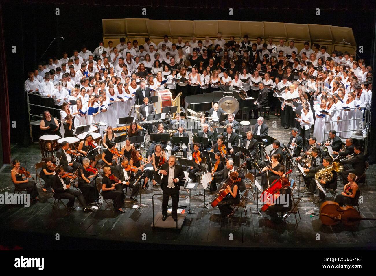 Choir orchestra concert hi-res stock photography and images - Alamy