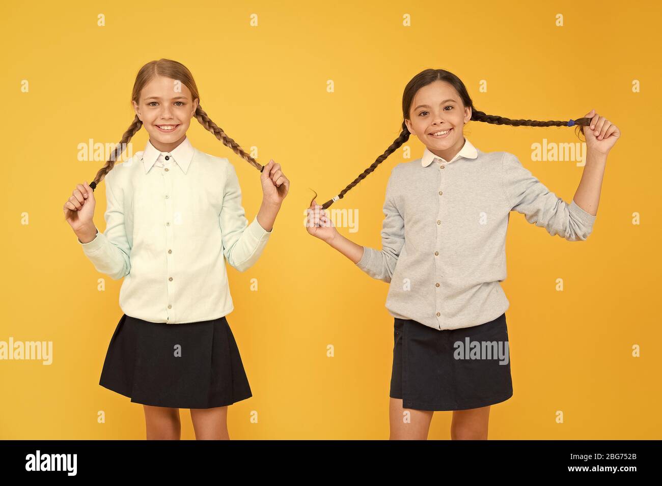 Friendly relationship. Friendship goals. Cute school girls classmates ...