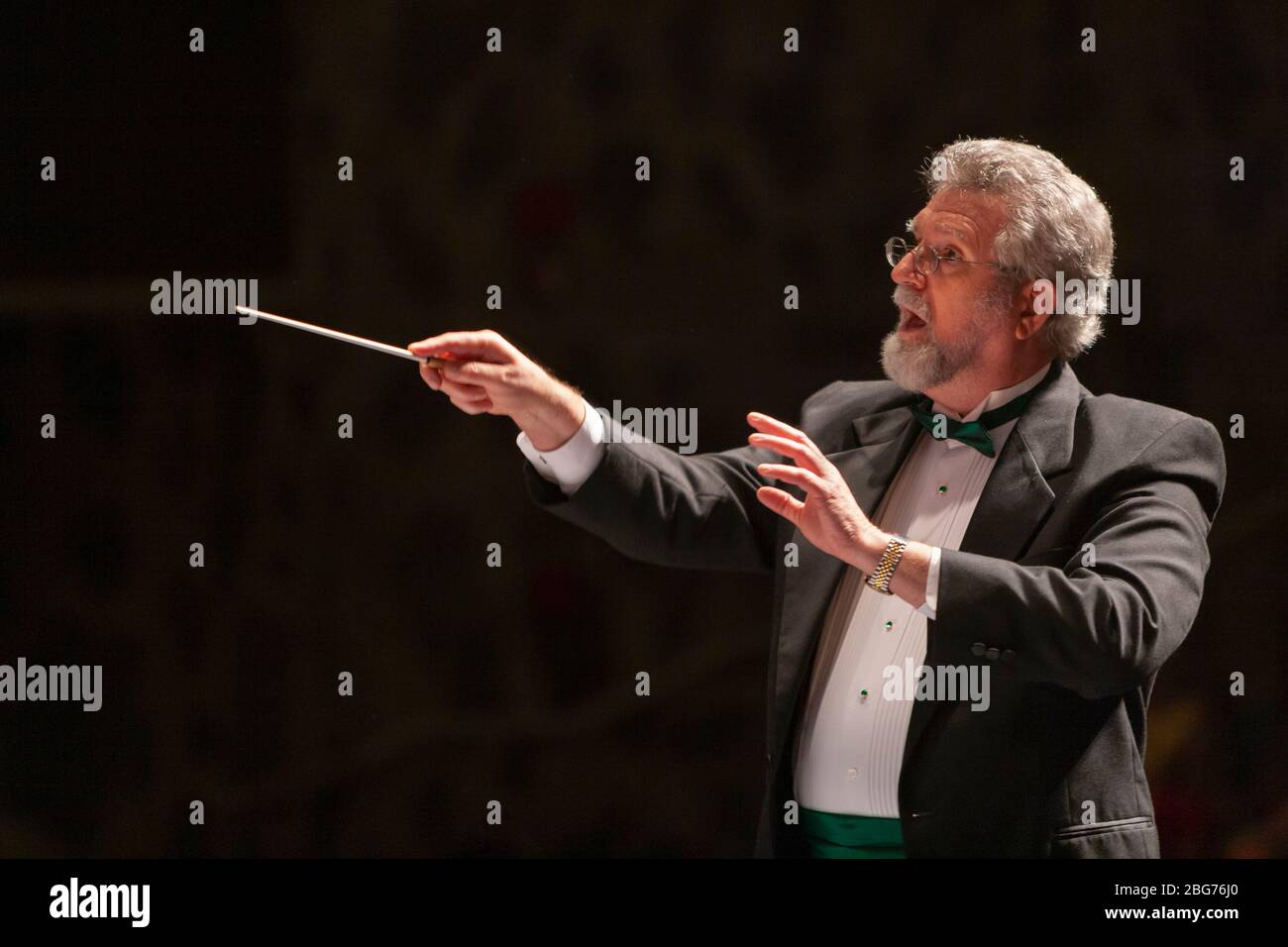 Classical conductor hi-res stock photography and images - Alamy