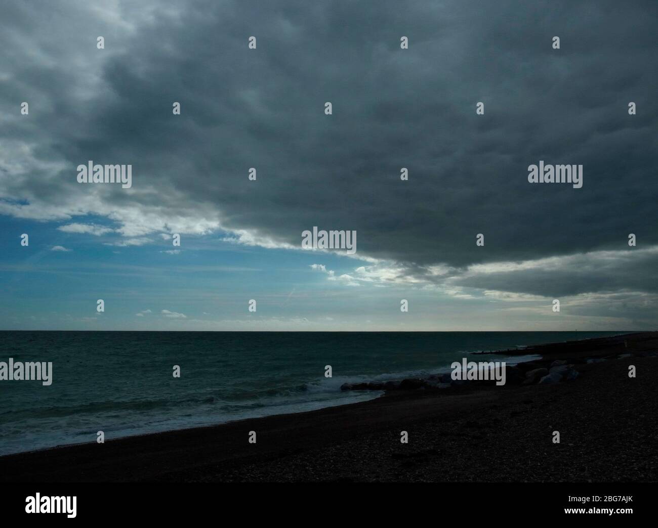 Stratus clouds low level hi-res stock photography and images - Alamy