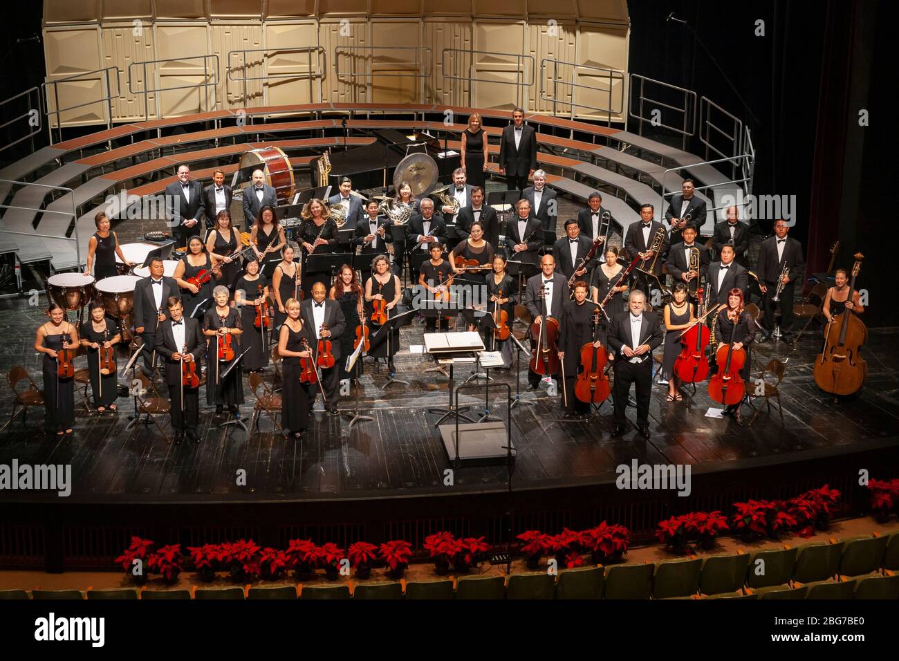 Classical conductor hi-res stock photography and images - Alamy