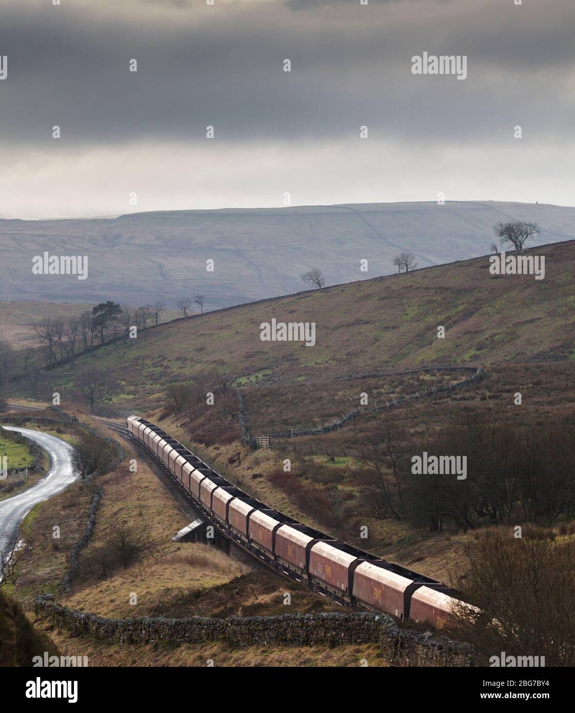 DB cargo merry go round coal train carrying imported coal through the ...