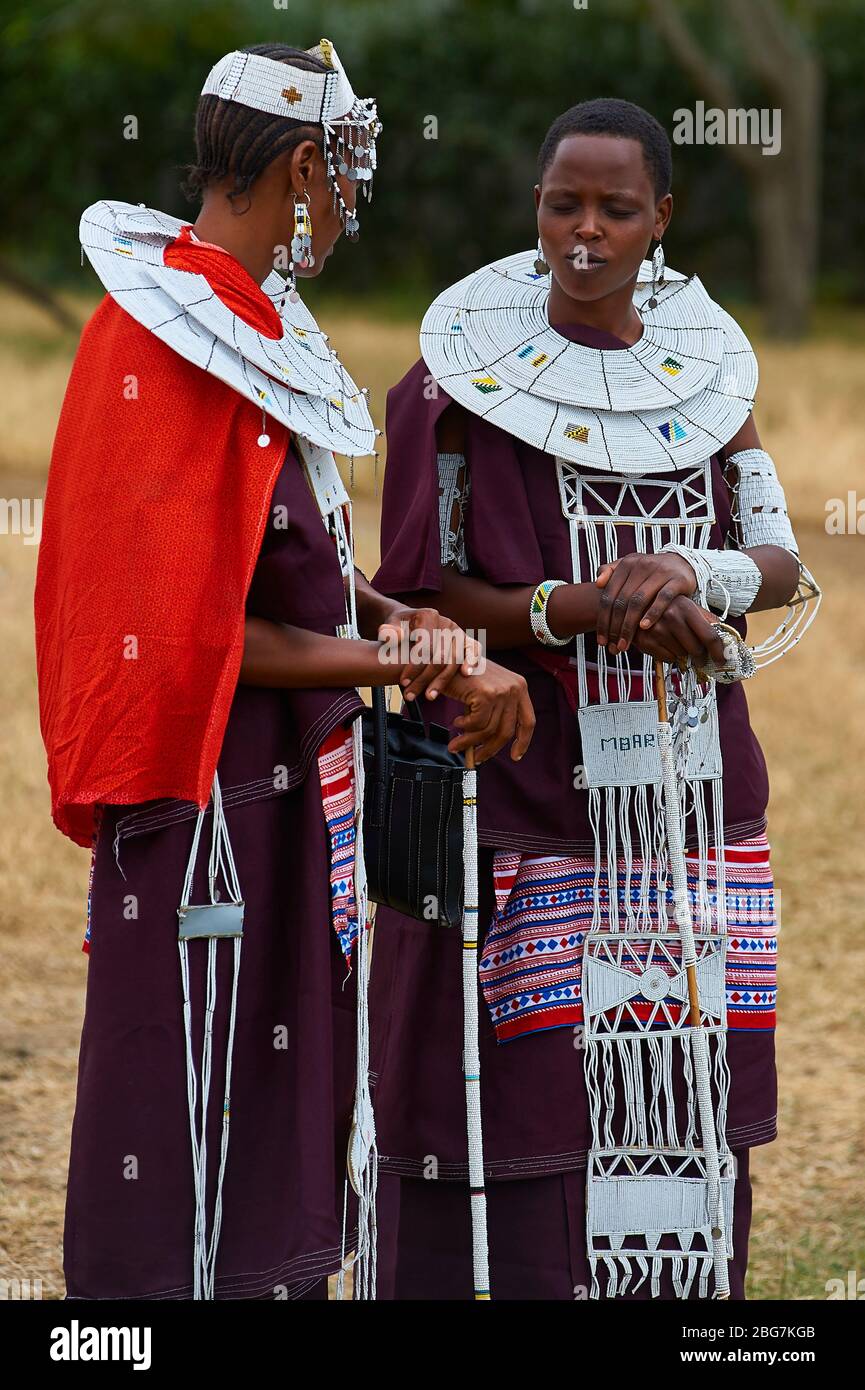 Maasai ladies hi-res stock photography and images - Alamy