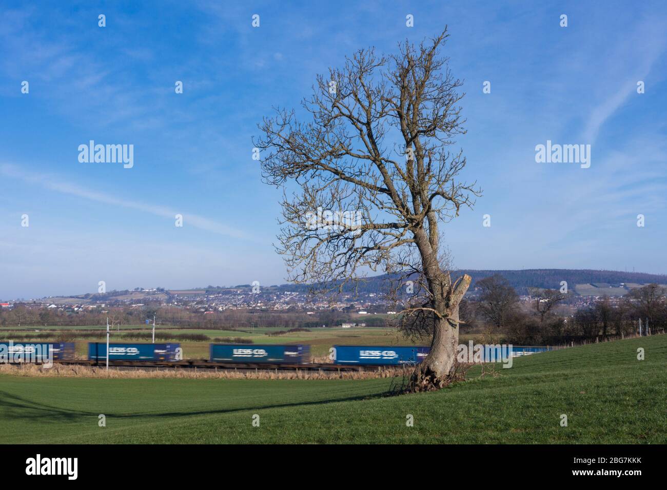 High speed freight train - the Stobart / Tesco less co2 intermodal ...