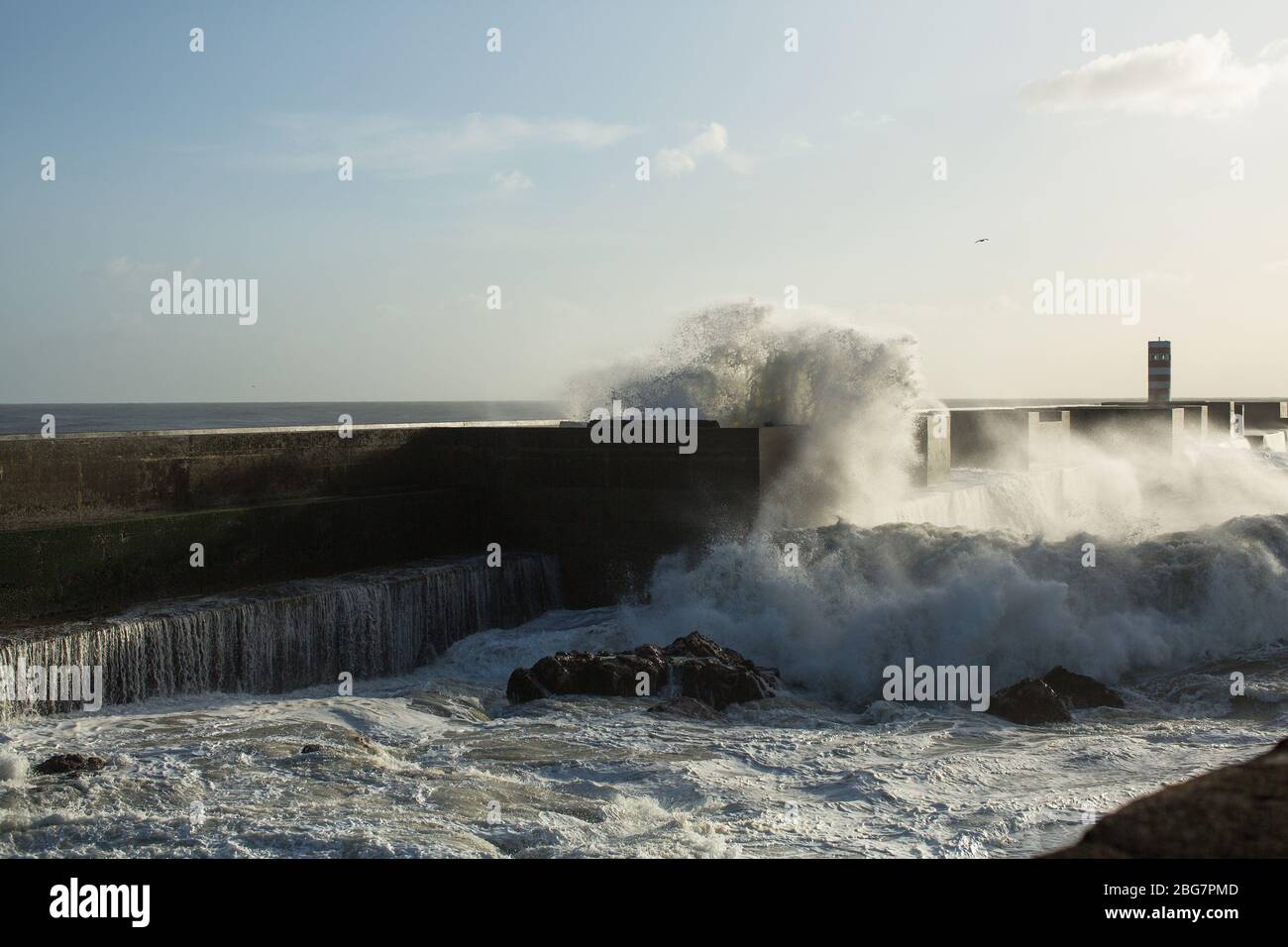 Ocean embankment hi-res stock photography and images - Alamy