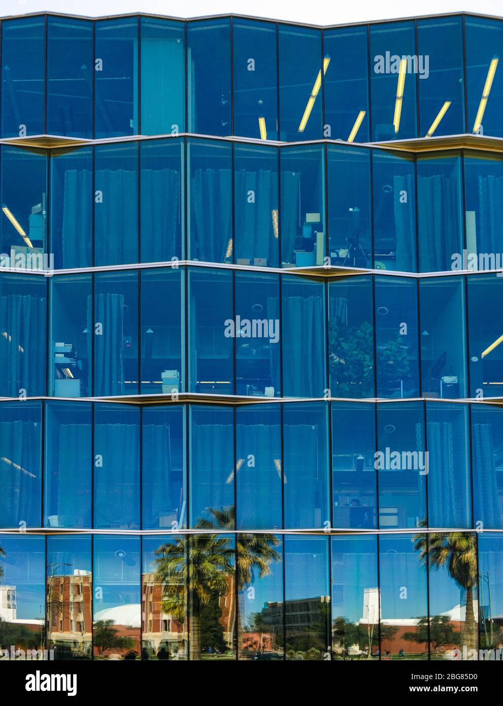 Floor to ceiling windows hi-res stock photography and images - Alamy