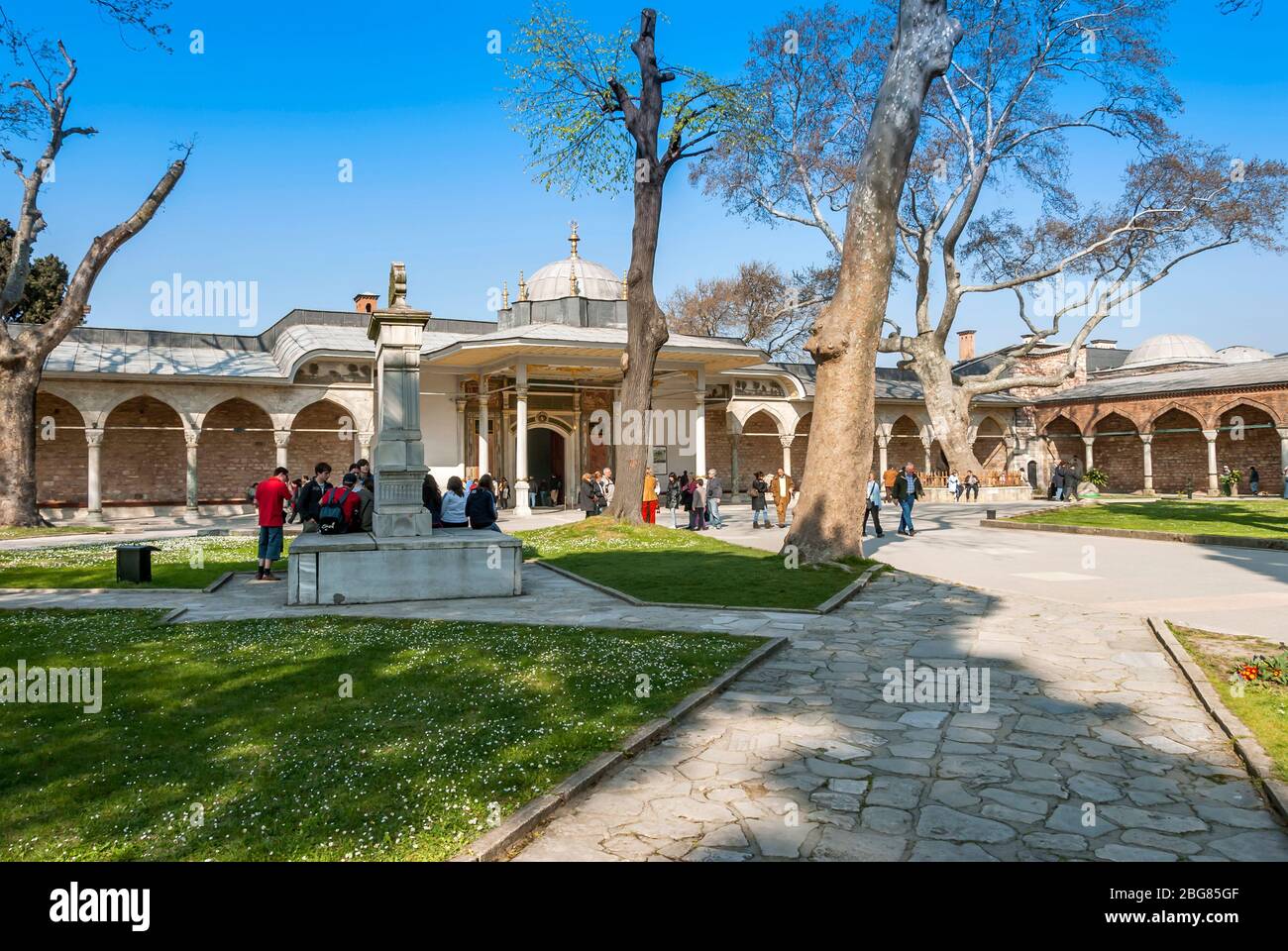 Istanbul, Turkey, 09 April 2007: Topkapi Palace, 2nd Courtyard, Second ...