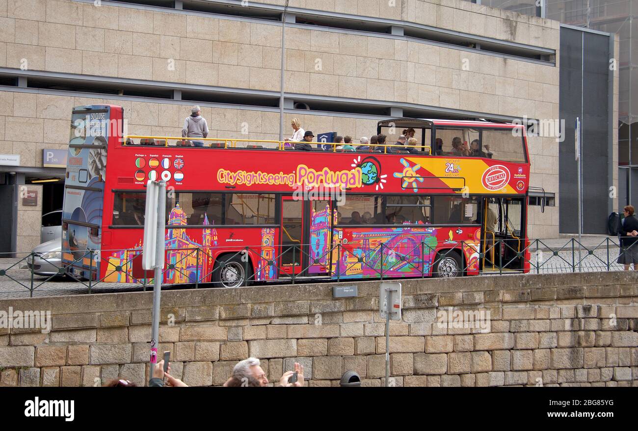 Porto city sightseeing bus hi-res stock photography and images - Alamy