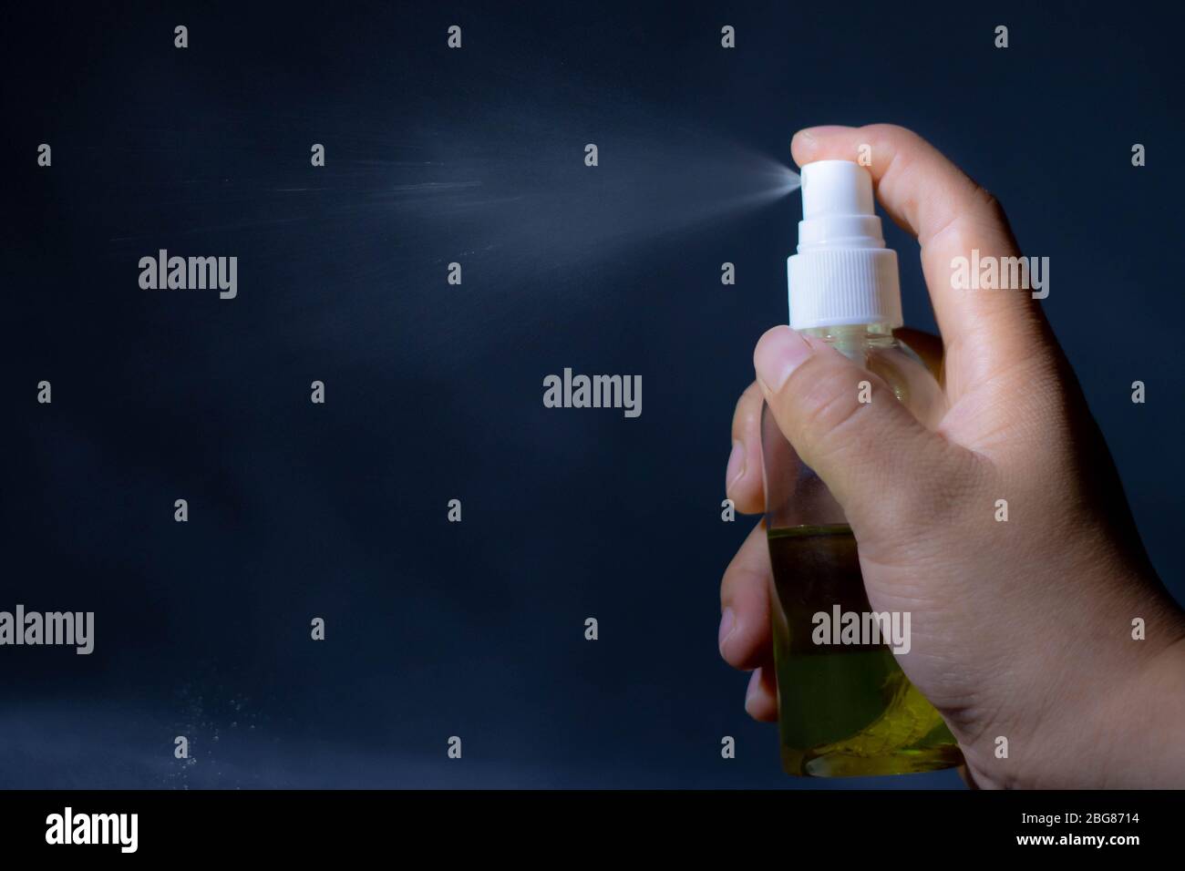 Rociar alcohol hi-res stock photography and images - Alamy