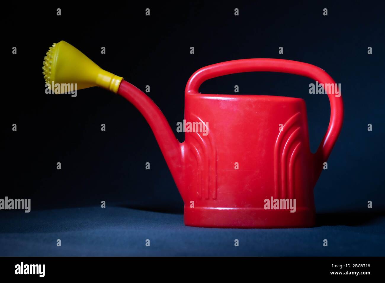 Regadera roja hi-res stock photography and images - Alamy