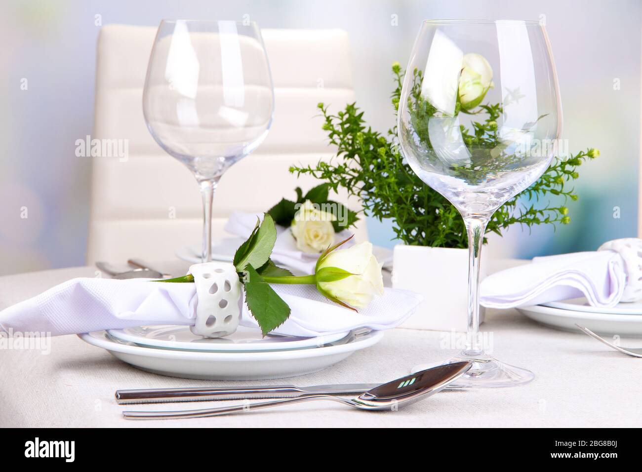 Table arrangement in restaurant Stock Photo - Alamy