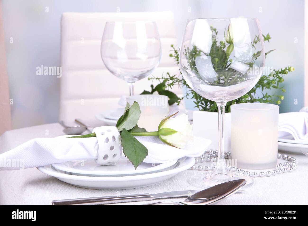 Table arrangement in restaurant Stock Photo - Alamy