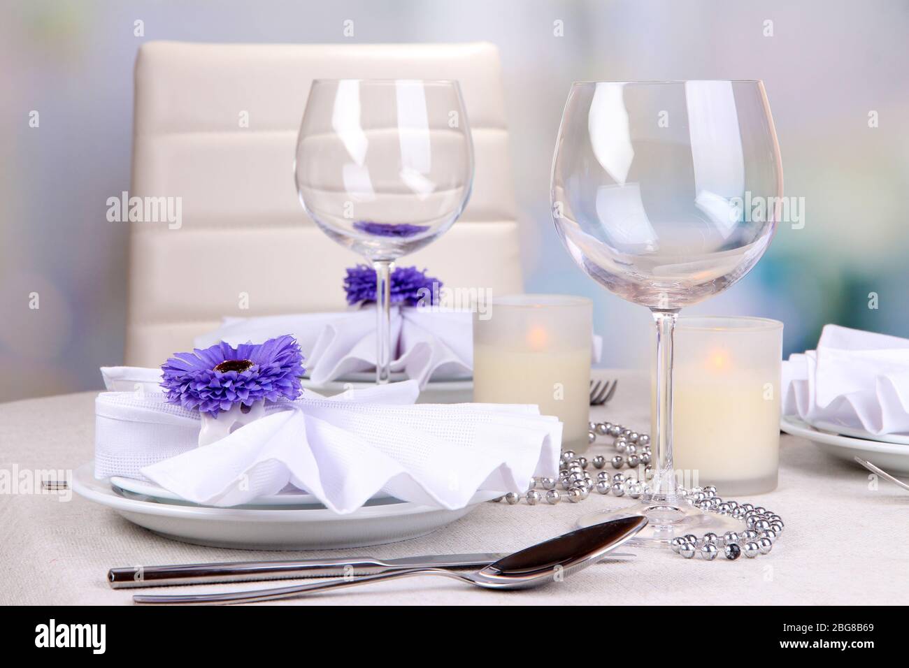 Table arrangement in restaurant Stock Photo - Alamy