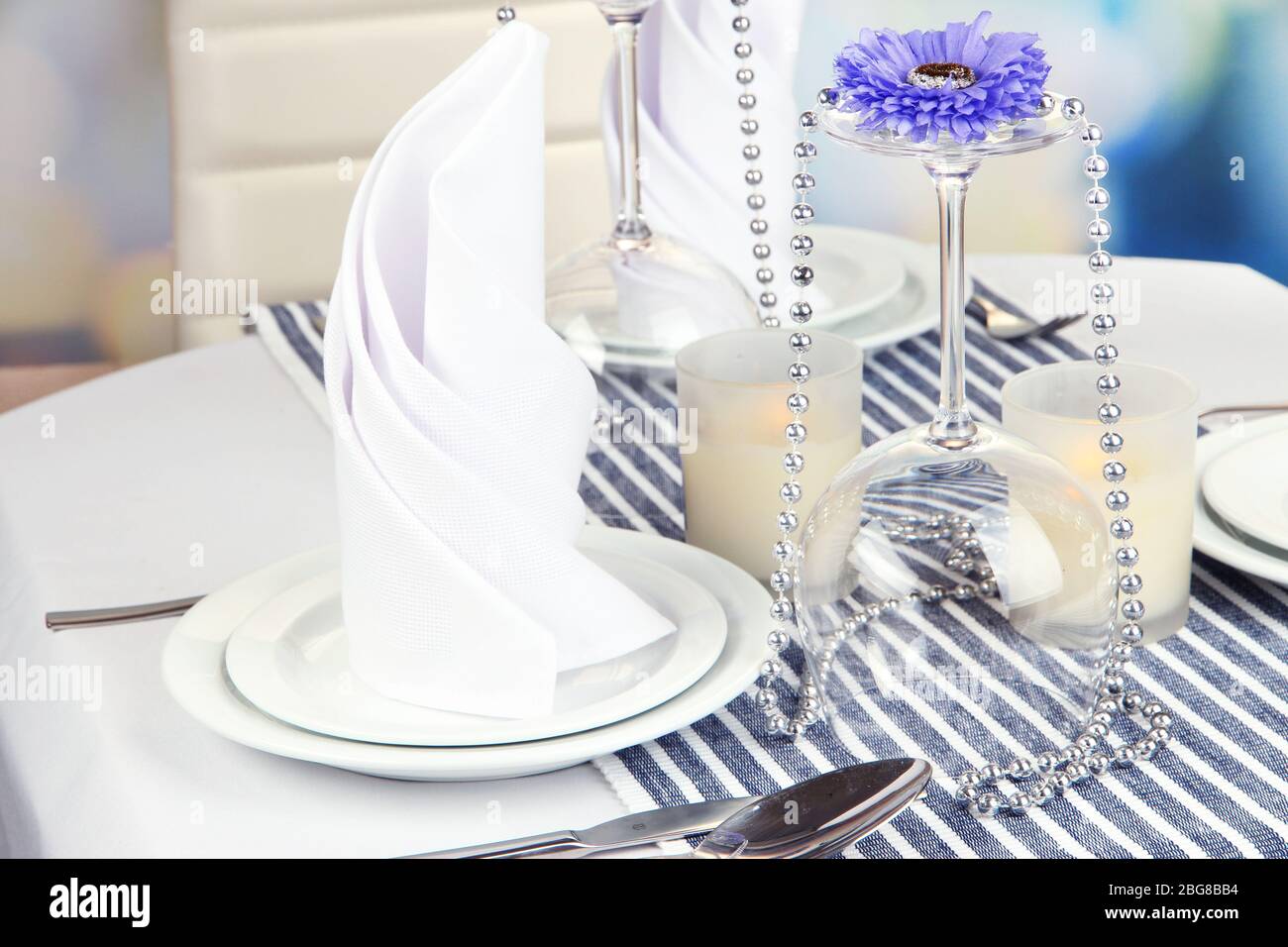 Table arrangement in restaurant Stock Photo - Alamy