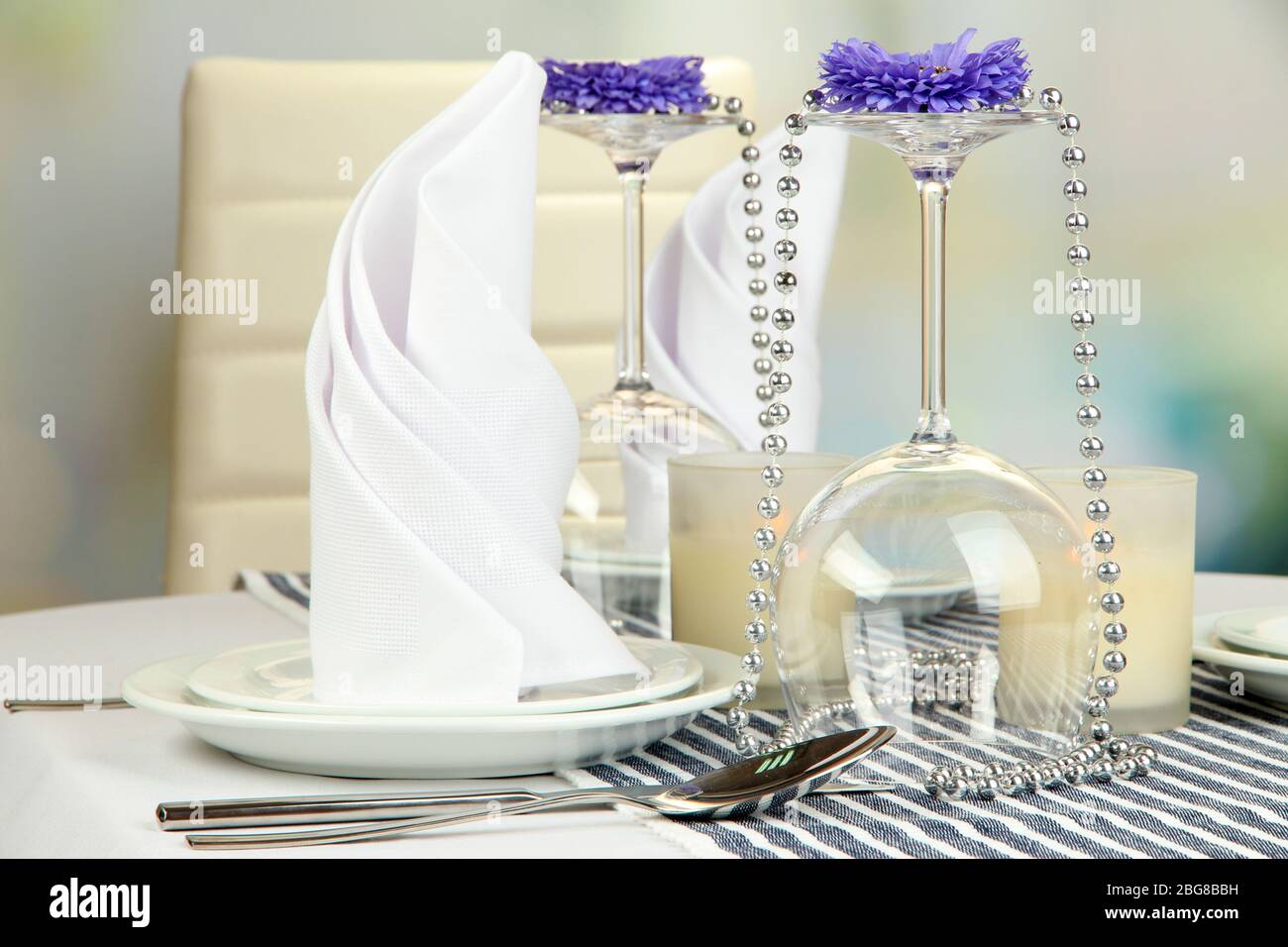 Table arrangement in restaurant Stock Photo - Alamy