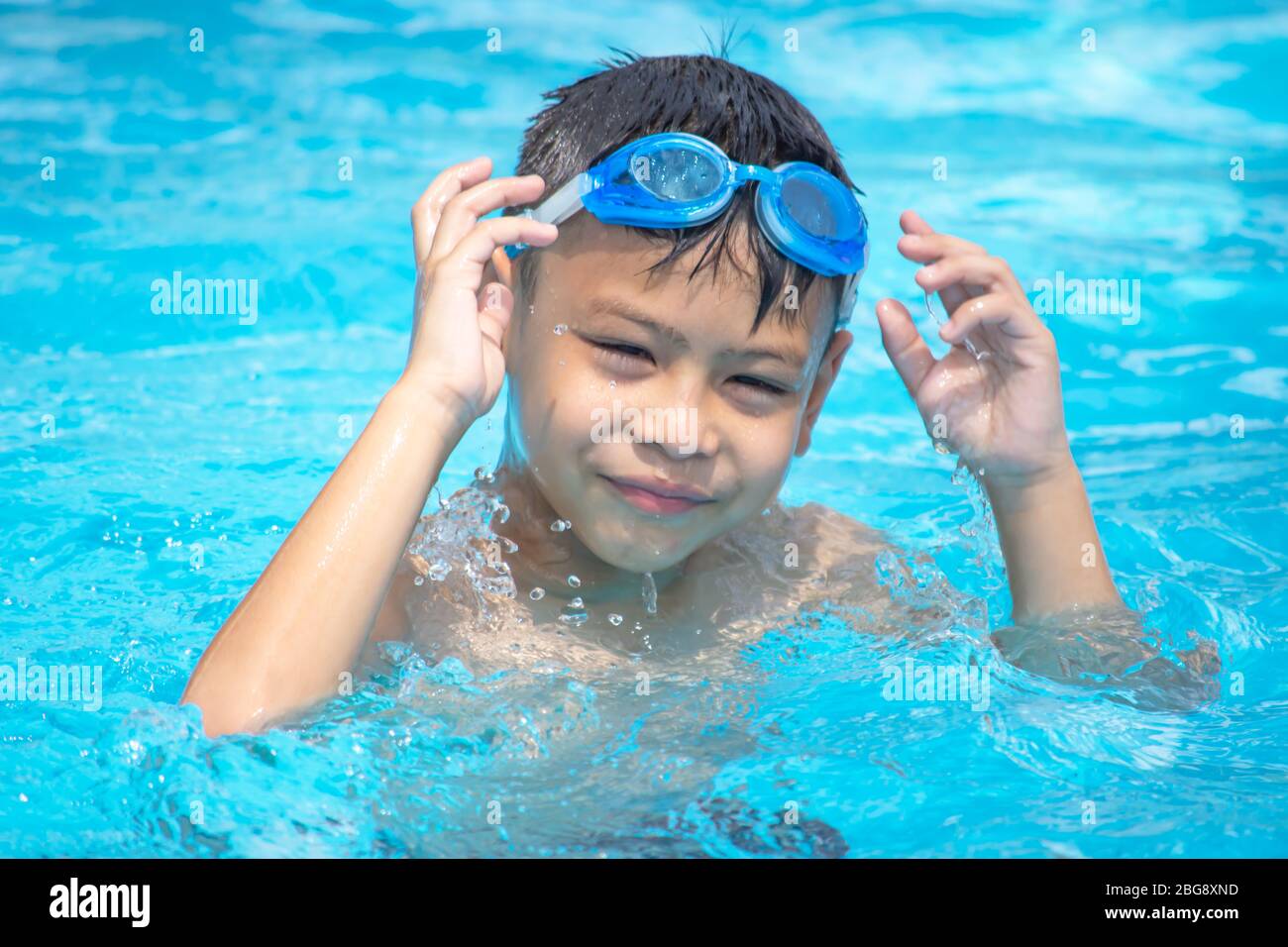 Swimmer portrait hi-res stock photography and images - Alamy