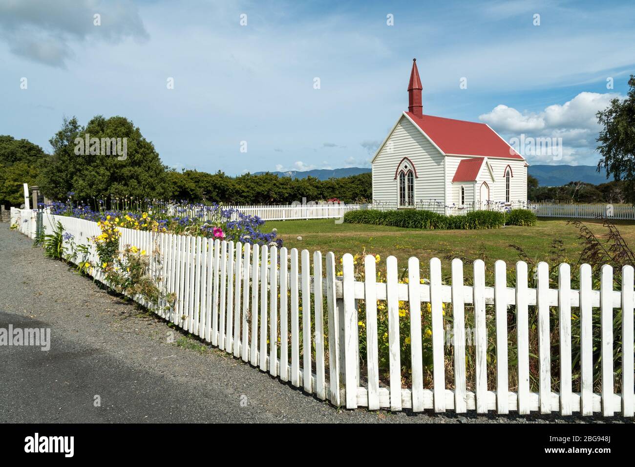 Lake ferry new zealand hi-res stock photography and images - Alamy