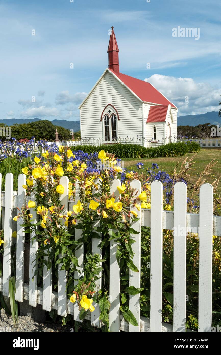 Lake ferry new zealand hi-res stock photography and images - Alamy