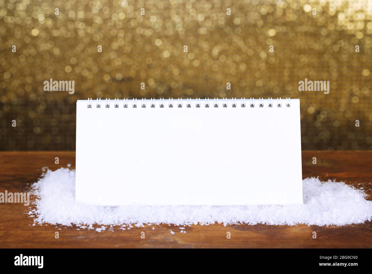 Empty calendar hi-res stock photography and images - Alamy