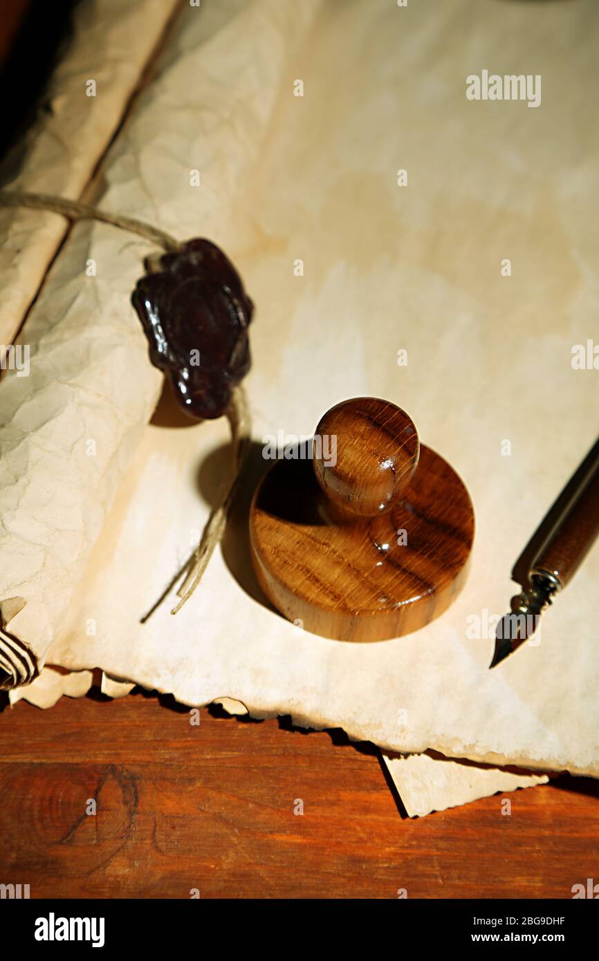 Stamp books hi-res stock photography and images - Alamy