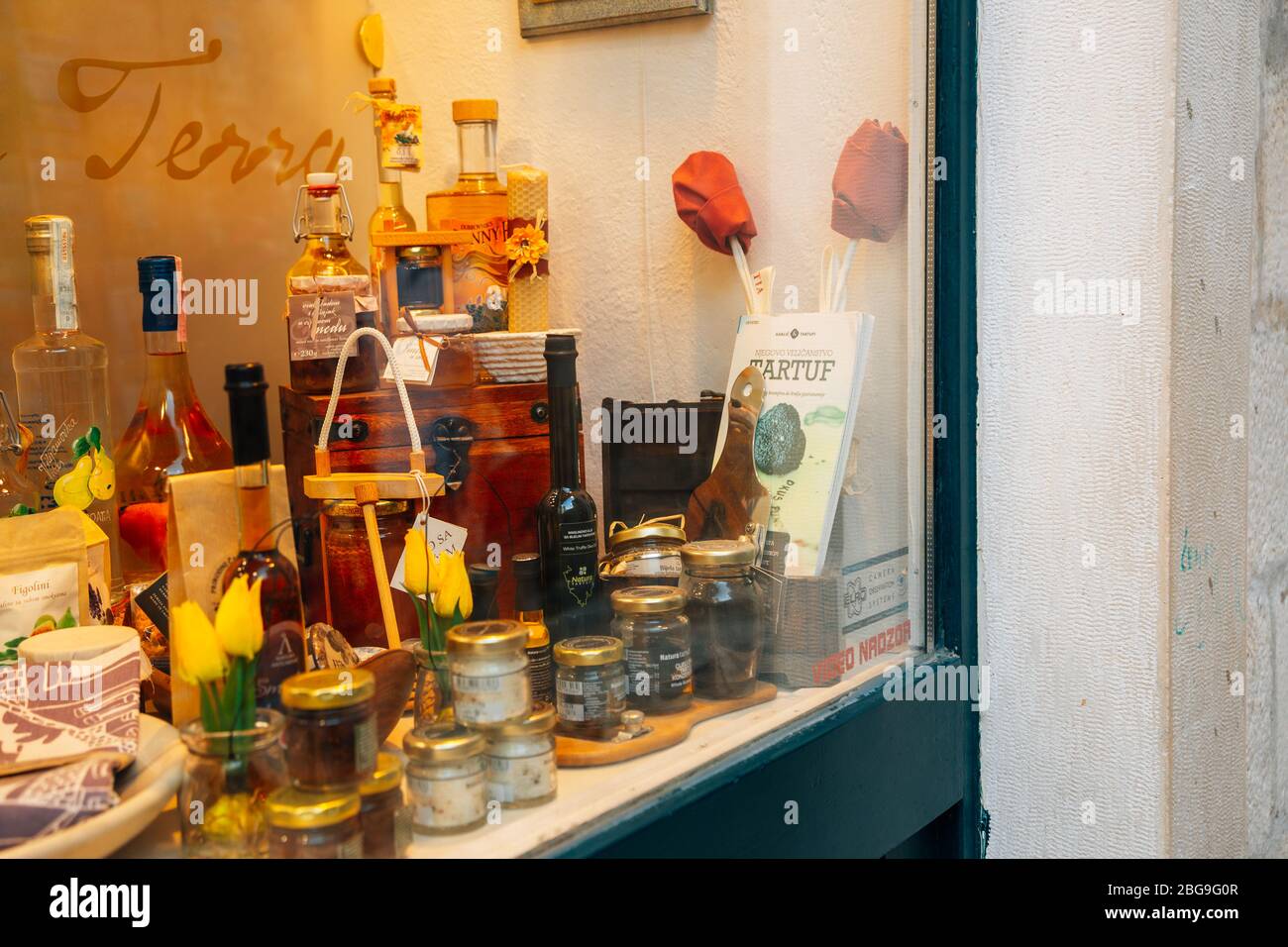 Dubrovnik, Croatia - July 11, 2019 : Window display of souvenir shop ...
