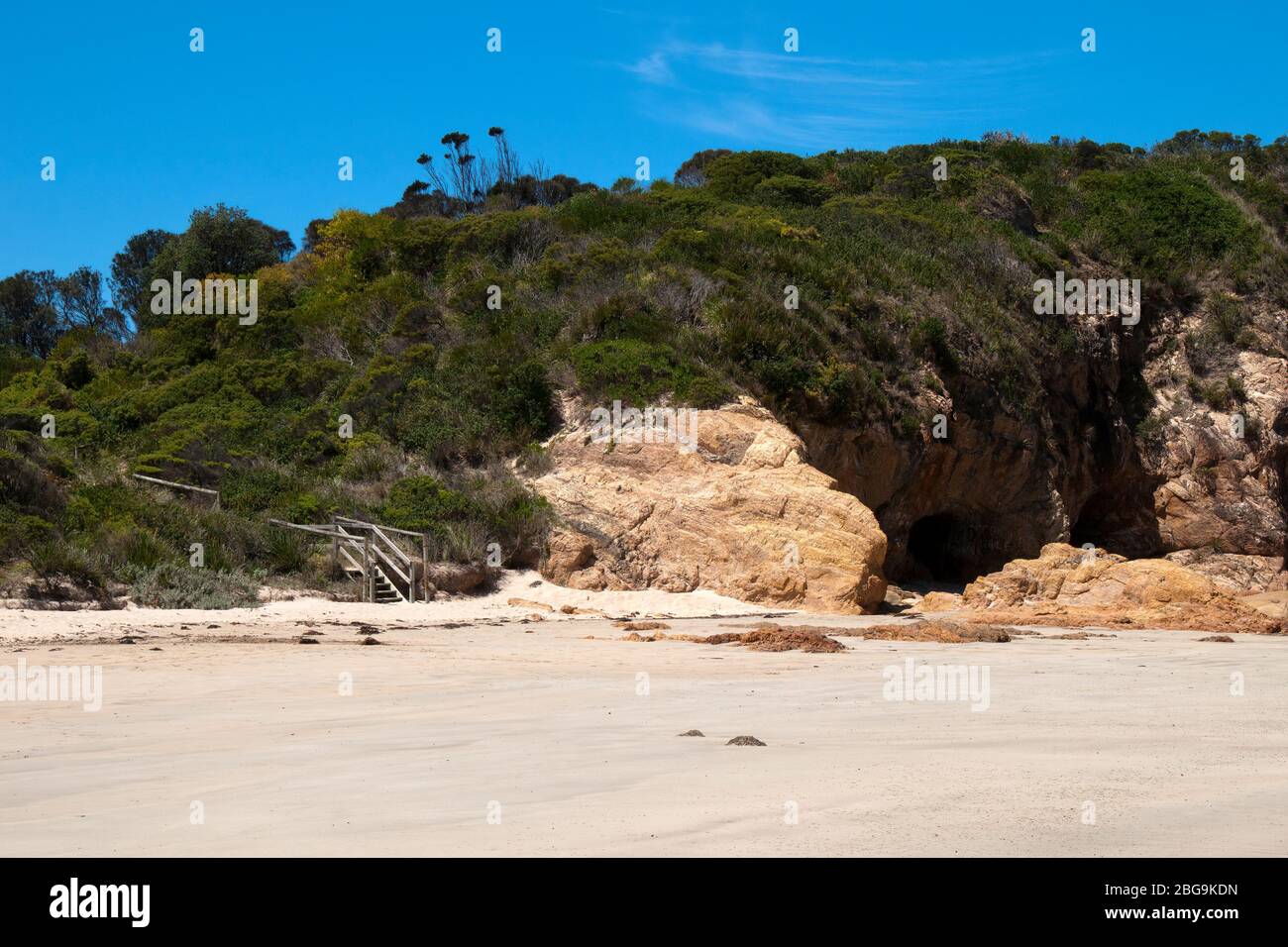 Tomakin beach hi-res stock photography and images - Alamy