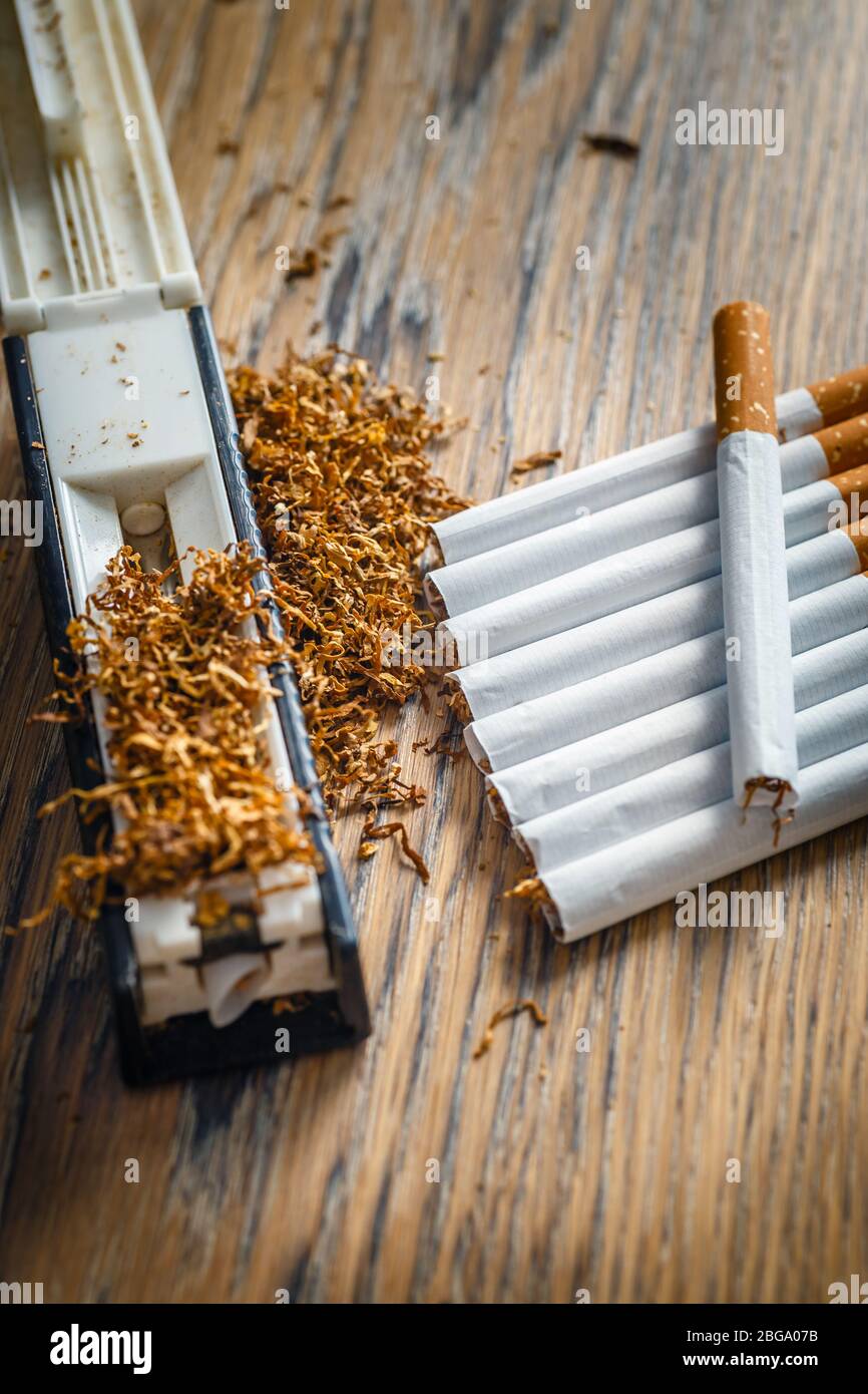 Home made cigarettes home made hi-res stock photography and images - Alamy