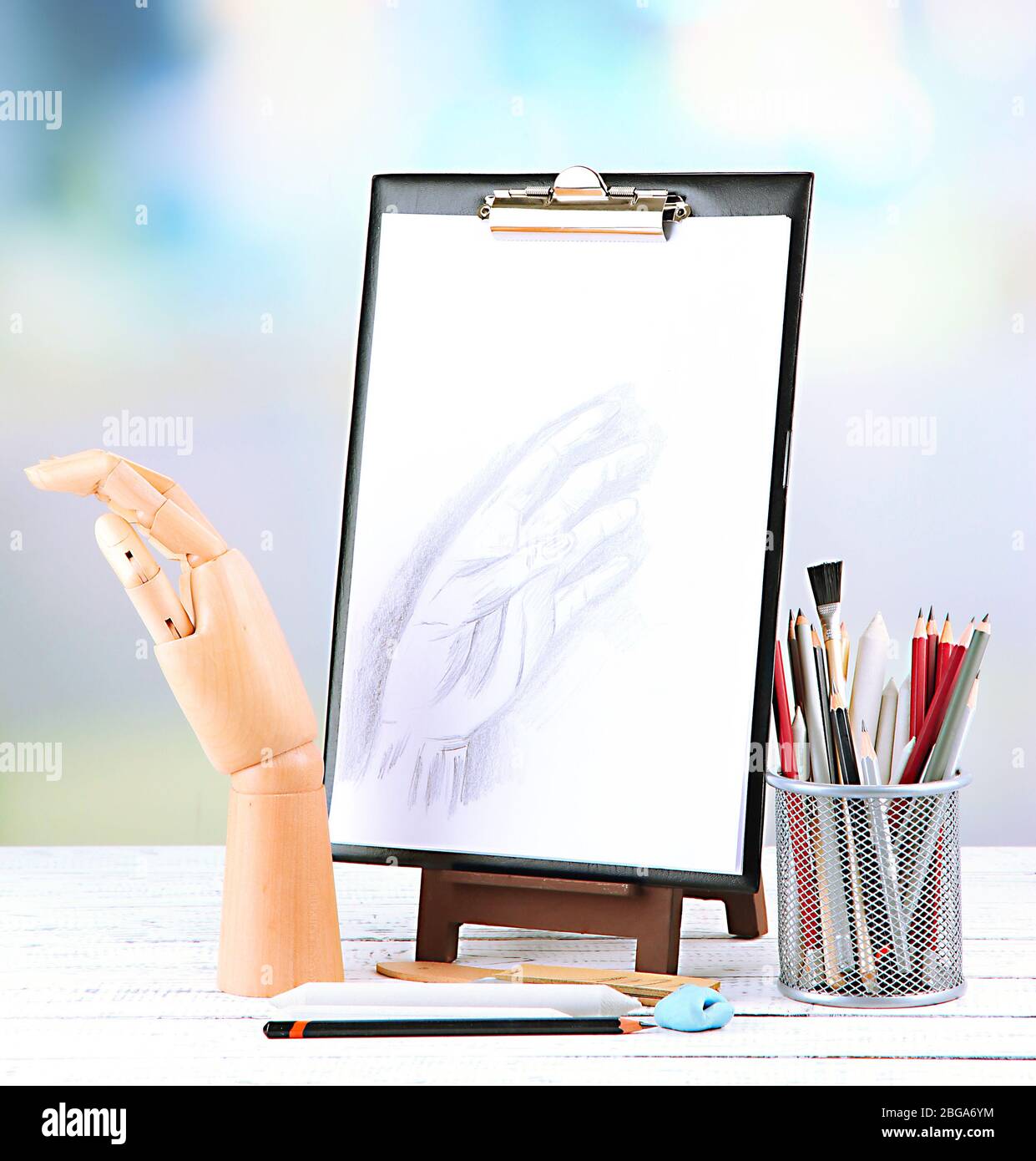 Artist mannequin many hi-res stock photography and images - Alamy