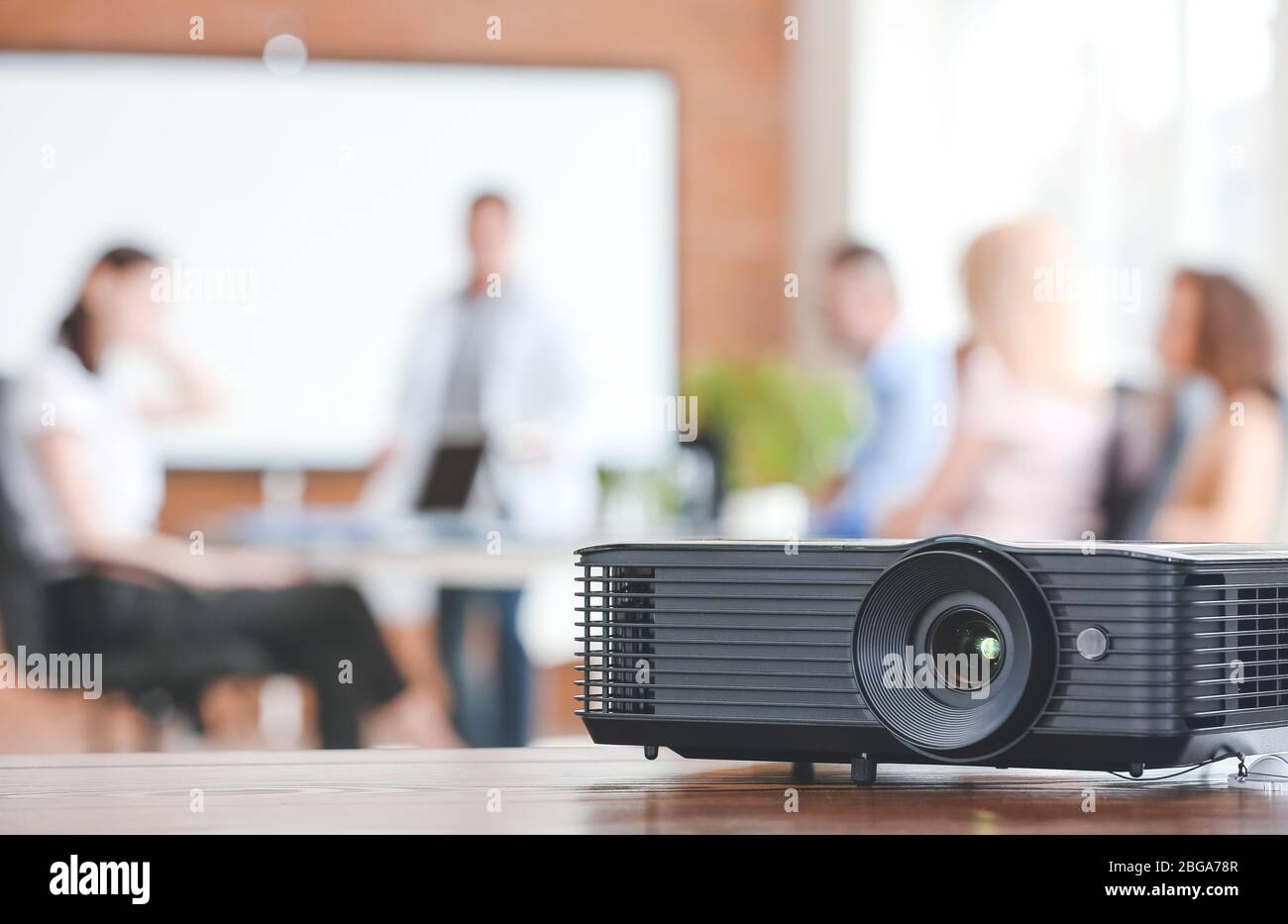 University students watch lecture hi-res stock photography and images ...
