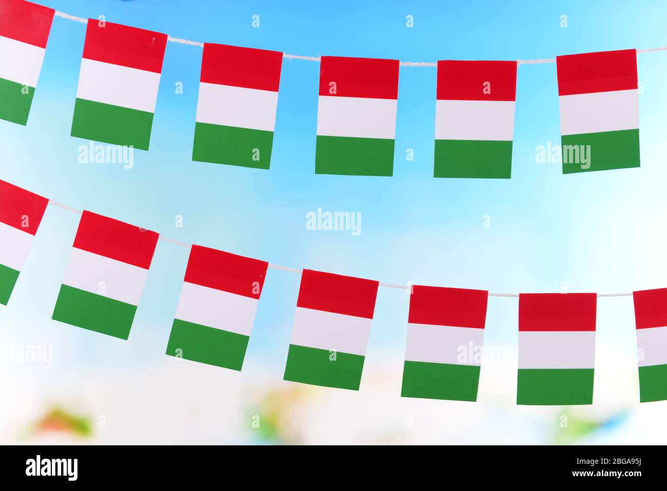 Italian flag string hi-res stock photography and images - Alamy