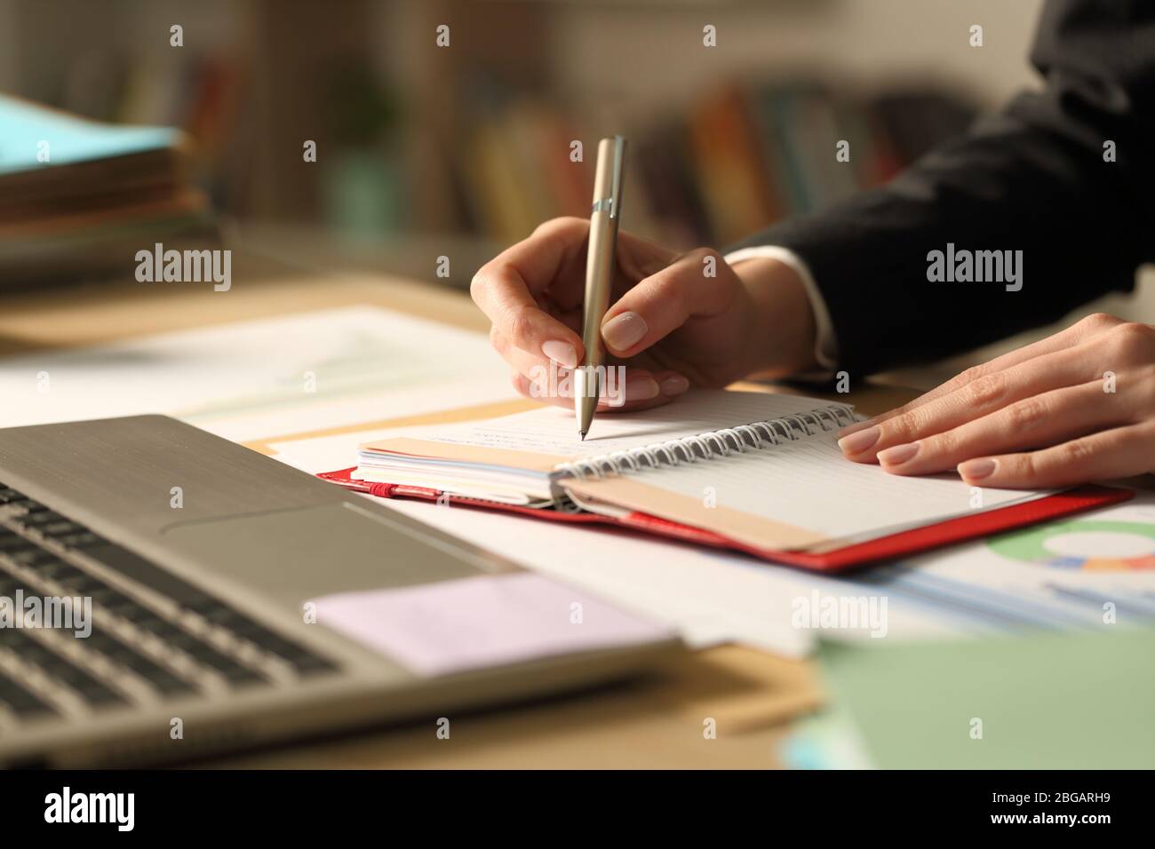 Office agenda writing hi-res stock photography and images - Alamy