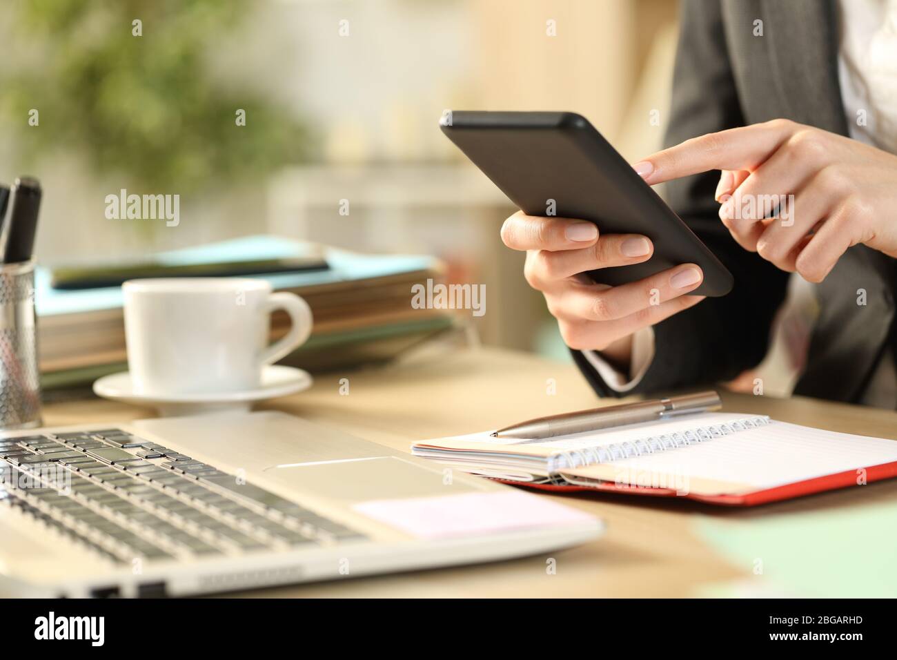 Office agenda writing hi-res stock photography and images - Alamy