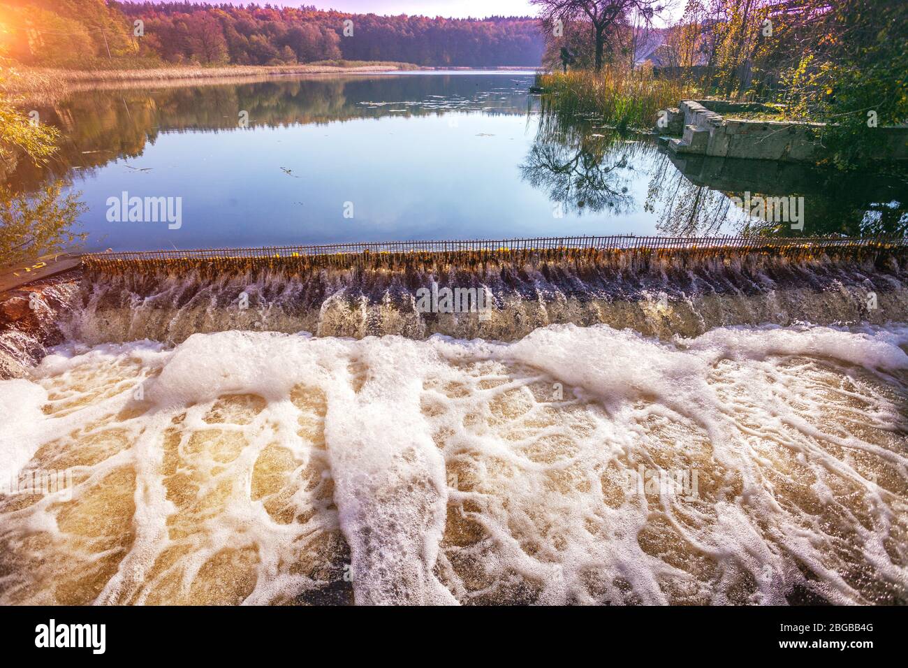 Rural landscape with river hi-res stock photography and images - Alamy