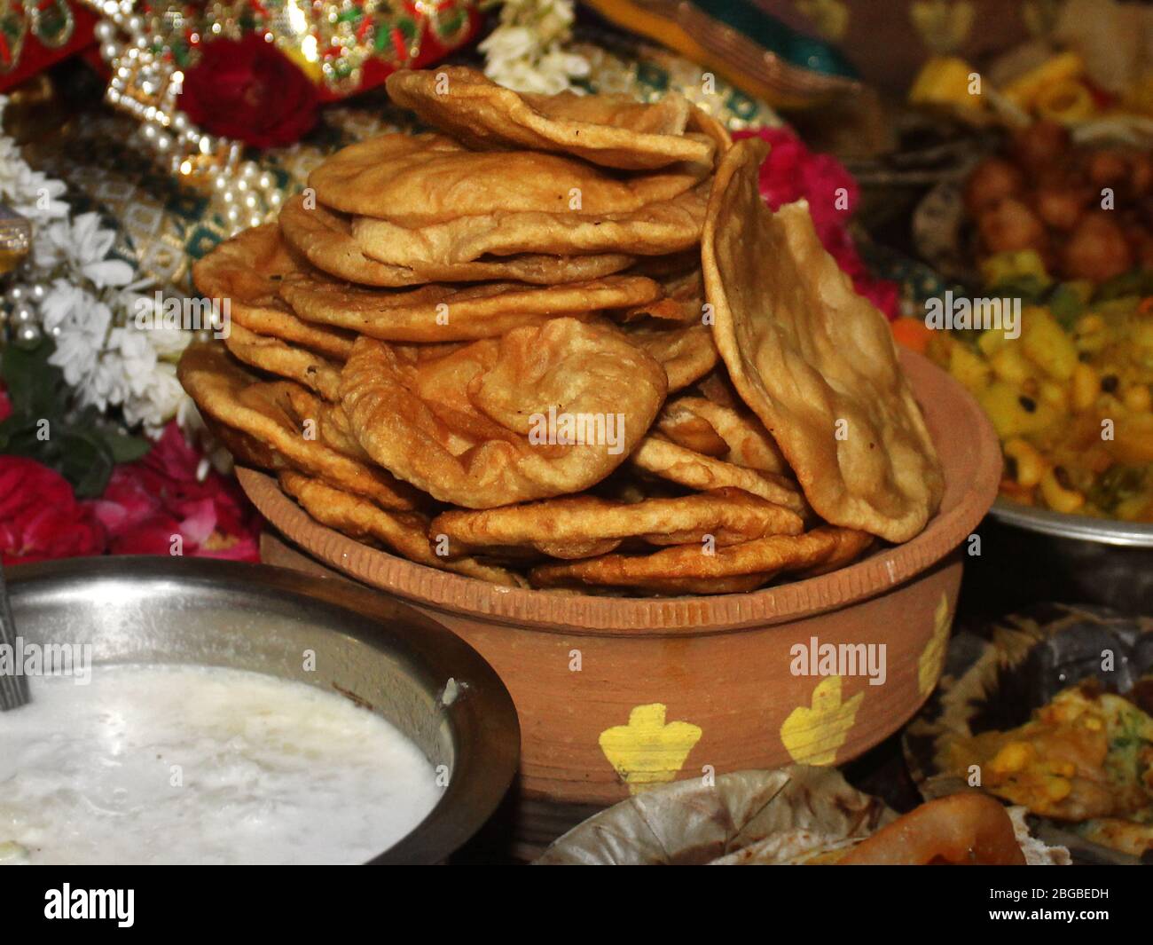 Indian fried puri bread hi-res stock photography and images - Alamy