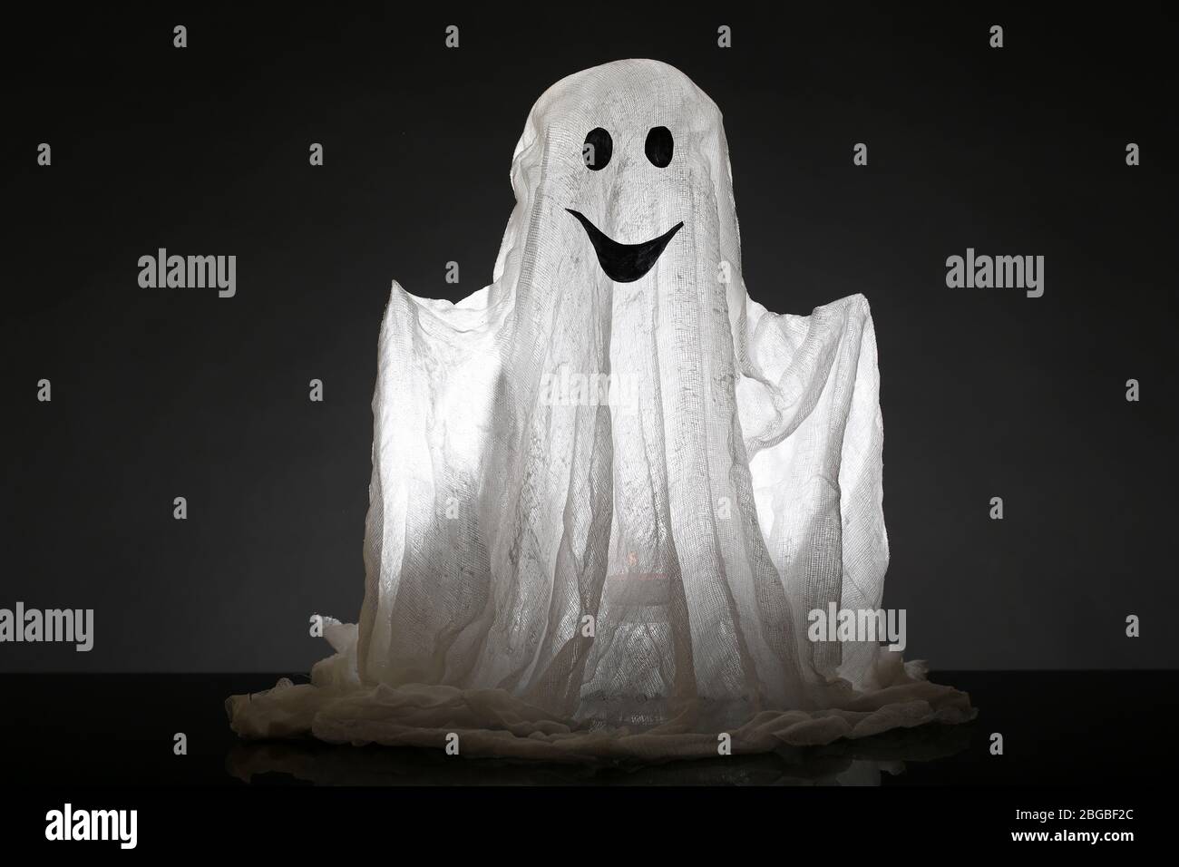 Ghost spirit dead person black hi-res stock photography and images - Alamy