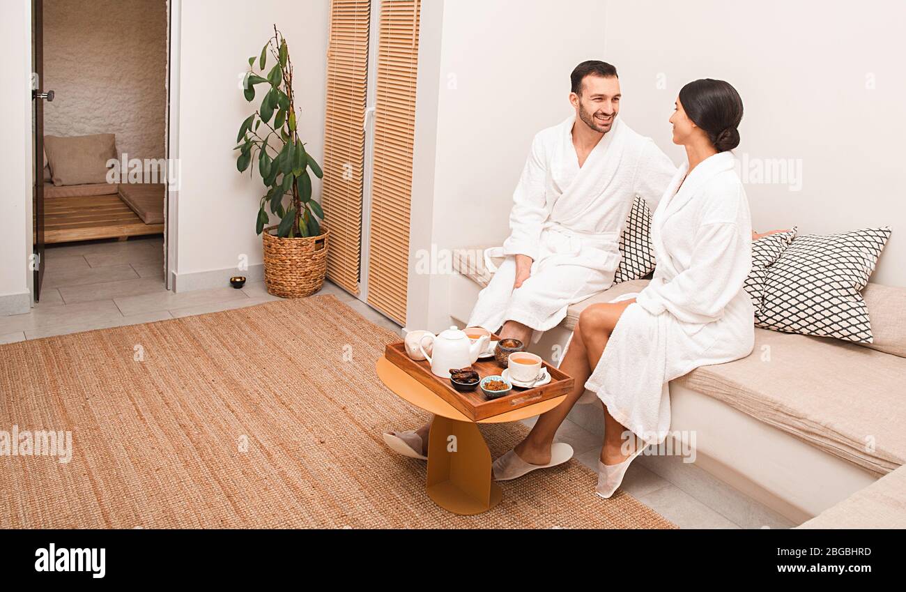 Salt therapy lounge hi-res stock photography and images - Alamy