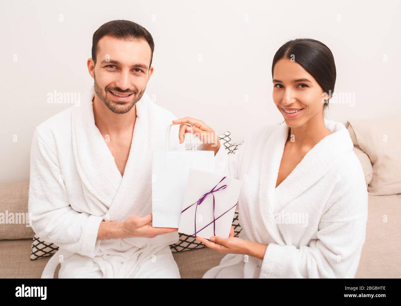 Husband and his wife received empty blank from the spa for being ...