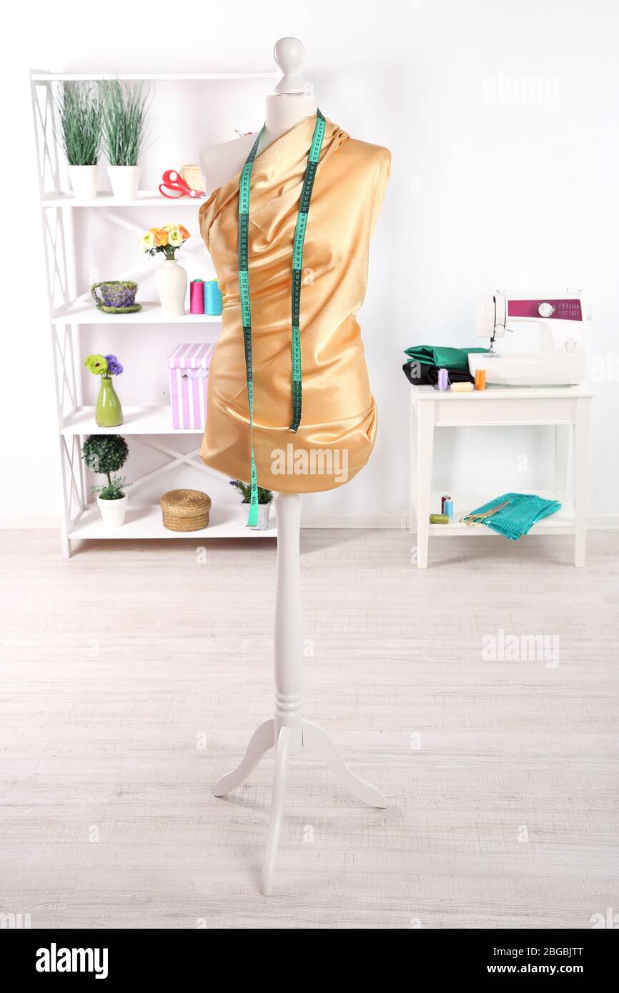 Female mannequin in creative studio Stock Photo - Alamy