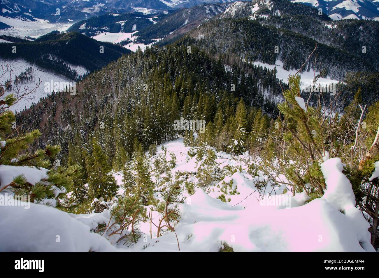 Jutting rock hi-res stock photography and images - Alamy