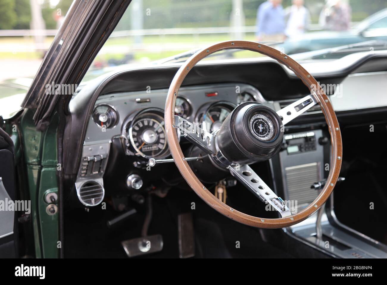 1967 Ford Mustang Bullitt Cockpit Stock Photo - Alamy