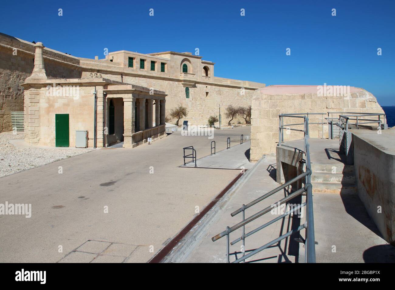 saint-elmo fort in valletta (malta Stock Photo - Alamy